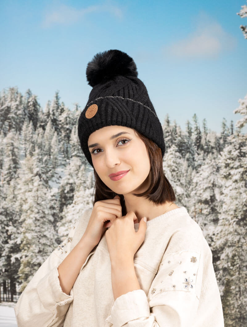 ROSACE - Bonnet à pompon